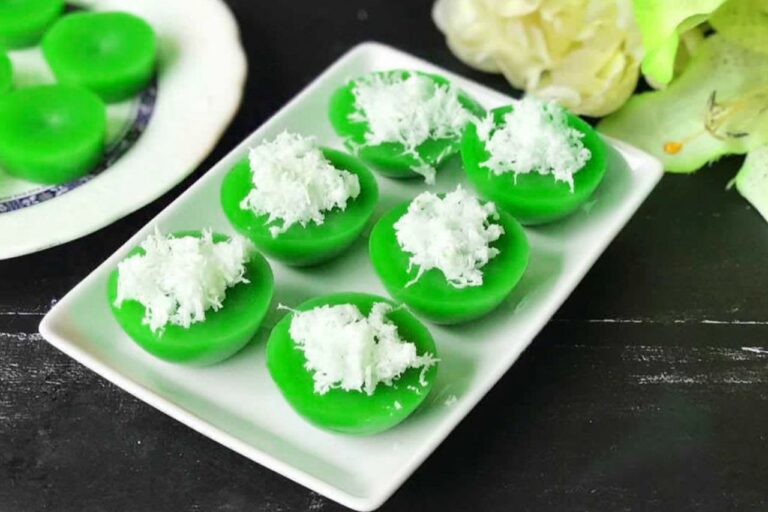 Kue Lumpang Pandan Khas Palembang! Camilan Favorit dengan Tekstur ...